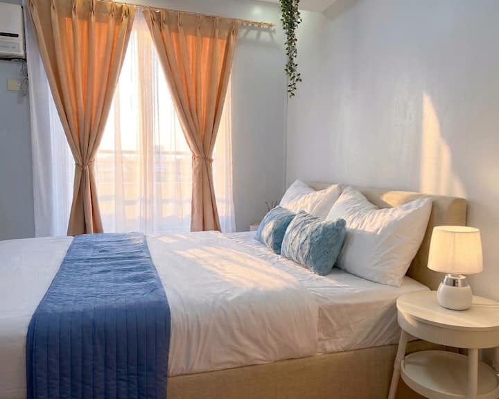Stylish 2br Staycation Near It Park | Pool & Gym - Cebu, Philippines