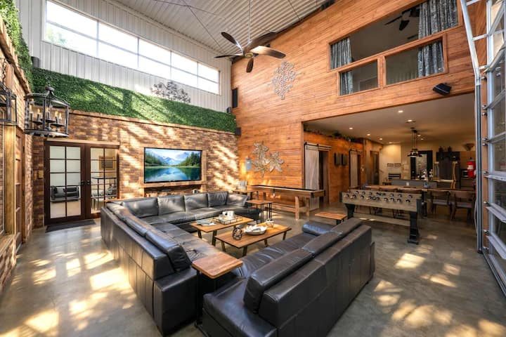 Special May 8th. 9br Bamboo Loft * Near Downtown - San Diego, CA