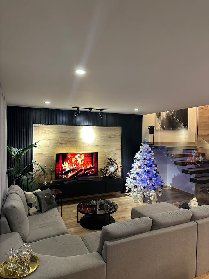 Moradia Com Piscina Privada - Portugal