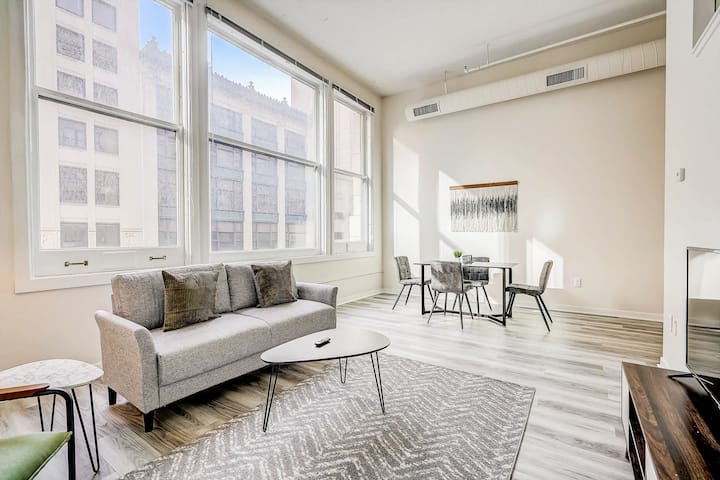 Cozysuites - 2br With Direct Skybridge Access #1 - Mars Hill, IN