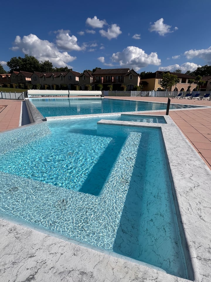 Appart Avec Piscine Et Jacuzzi - Monflanquin
