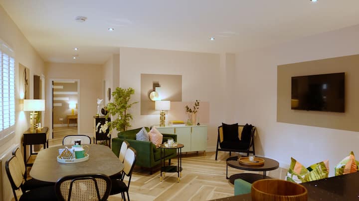 Stunning Coach House - Millport