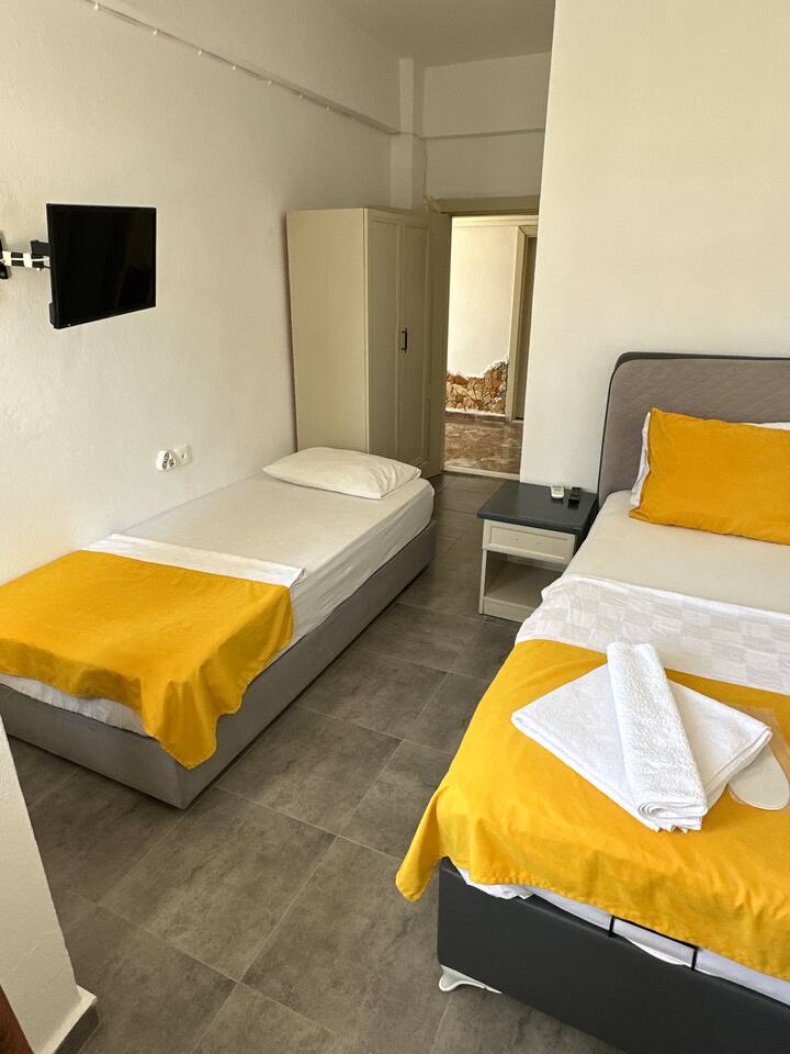 3kişilik Bir çIft Bir Tek  Yatak - Finike