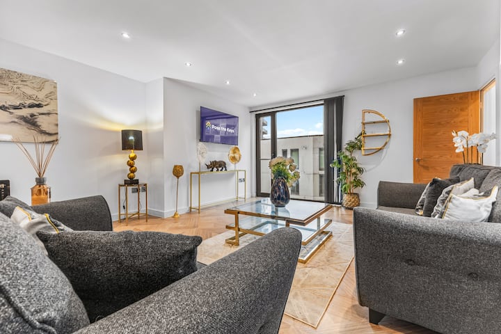 Super King Penthouse Minutes From Arndale Centre - 曼徹斯特