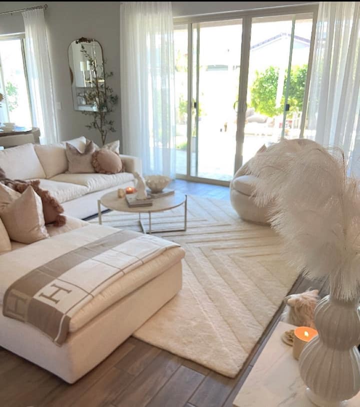 Beautiful Designers Home - Buckeye, AZ