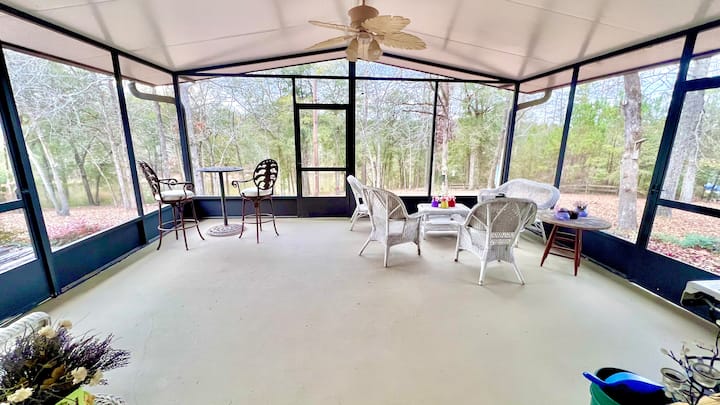 Lake Eufaula, Your Home Away From Home! - Walter F. George Lake, AL