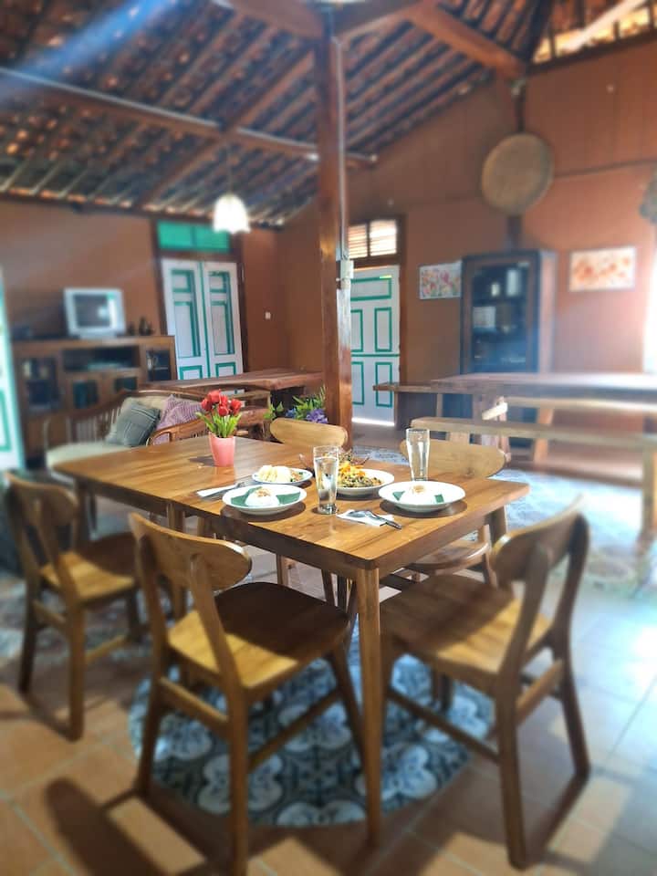 Omah Mbah Manten Kamar Standar 2 Tamu - Salatiga