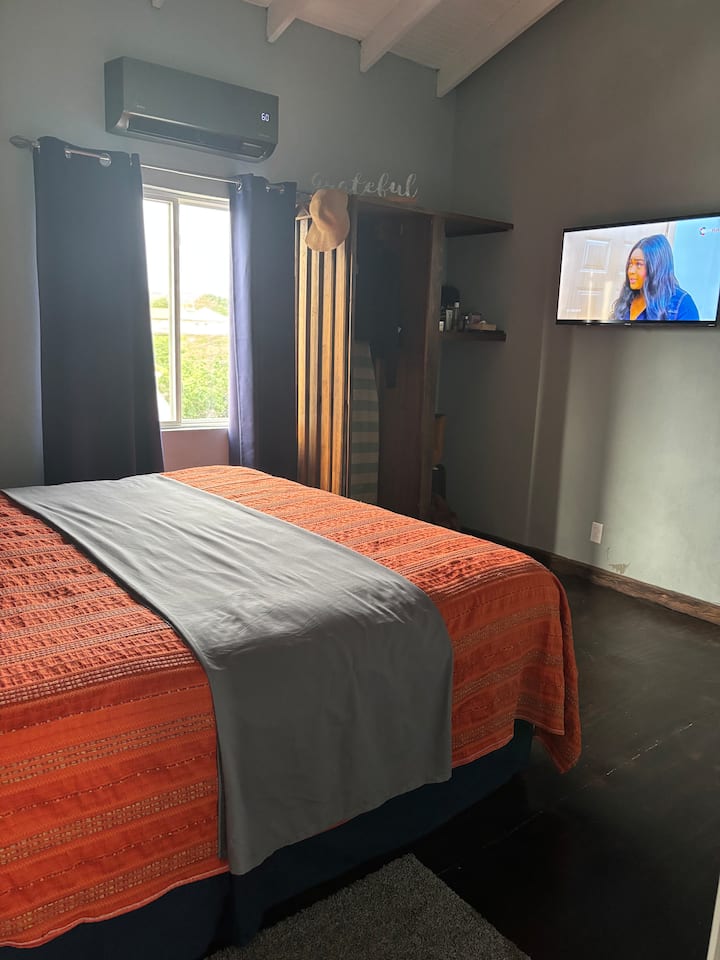 Queen Room @ 12 West - Antigua and Barbuda