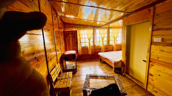 Winter Woods Cabin Stay - Kodaikanal