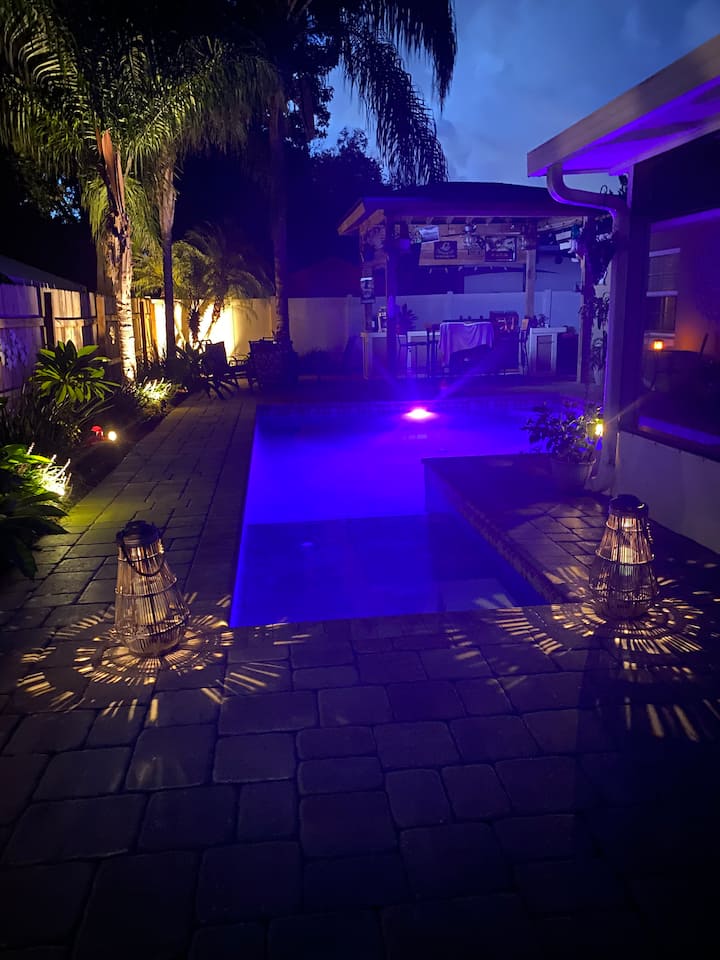 Fins Up 3bedroom & Pool/hotub Private Paradise - Port Orange, FL