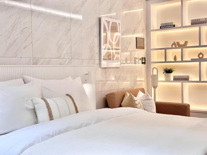 3호선 남부터미널 인근 서초로이움지젤 - Seoul