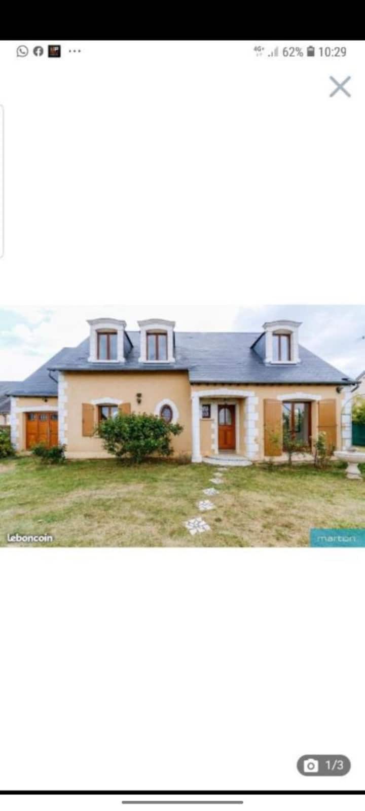 Maison Familiale Spacieuse - Blois