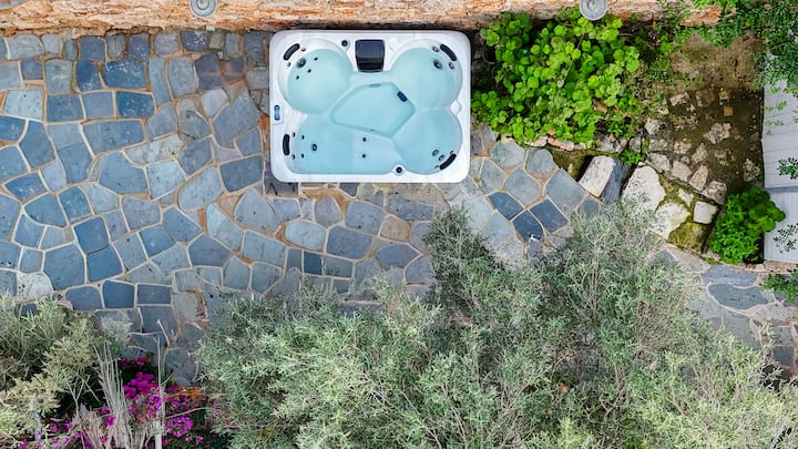 The Eros House - Jacuzzi - 12 Min From The Beach - Kea