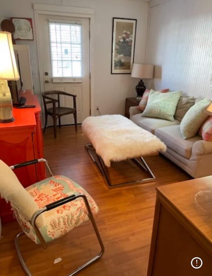 Cute Cottage Close To Beach/downtown/shem Creek - Mount Pleasant, SC