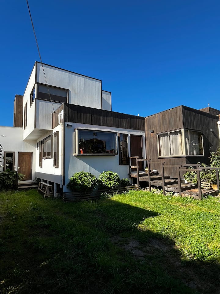 Amplia, Cómoda Y Acogedora Casa En Pichilemu - Pichilemu