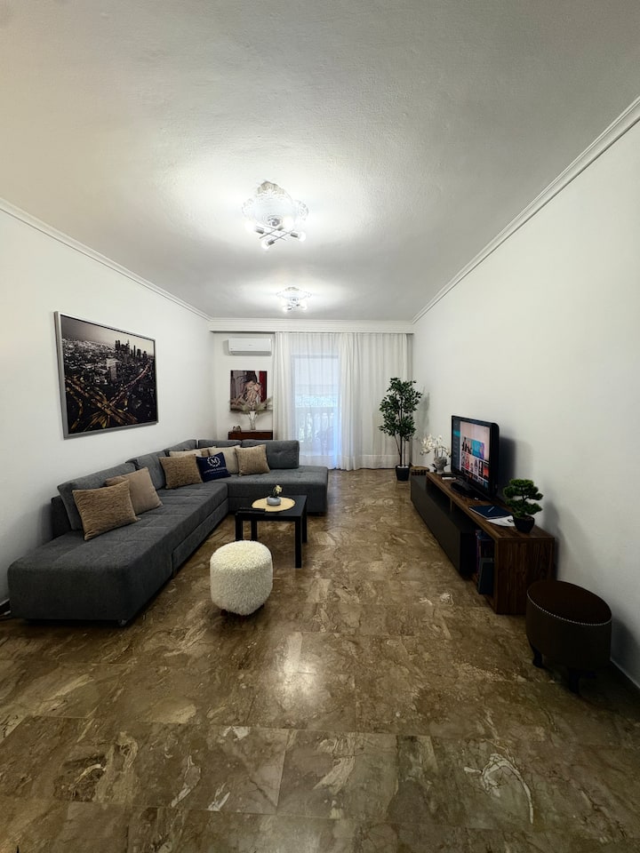 Myrsini's Residents Apartment - Thessaloniki Airport Makedonia (SKG)