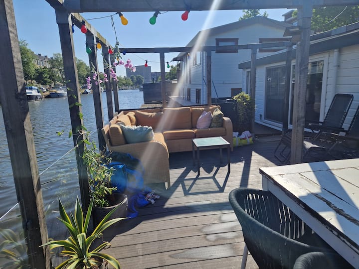 Cute Boathouse - Remote Working - La Haye
