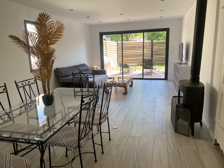 Plain Pied (5mn /Puy, 3mn/brives), 6 Couchages+gar - Brives-Charensac