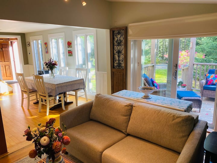 Acadia Treehouse - Bar Harbor Retreat - Bar Harbor, ME
