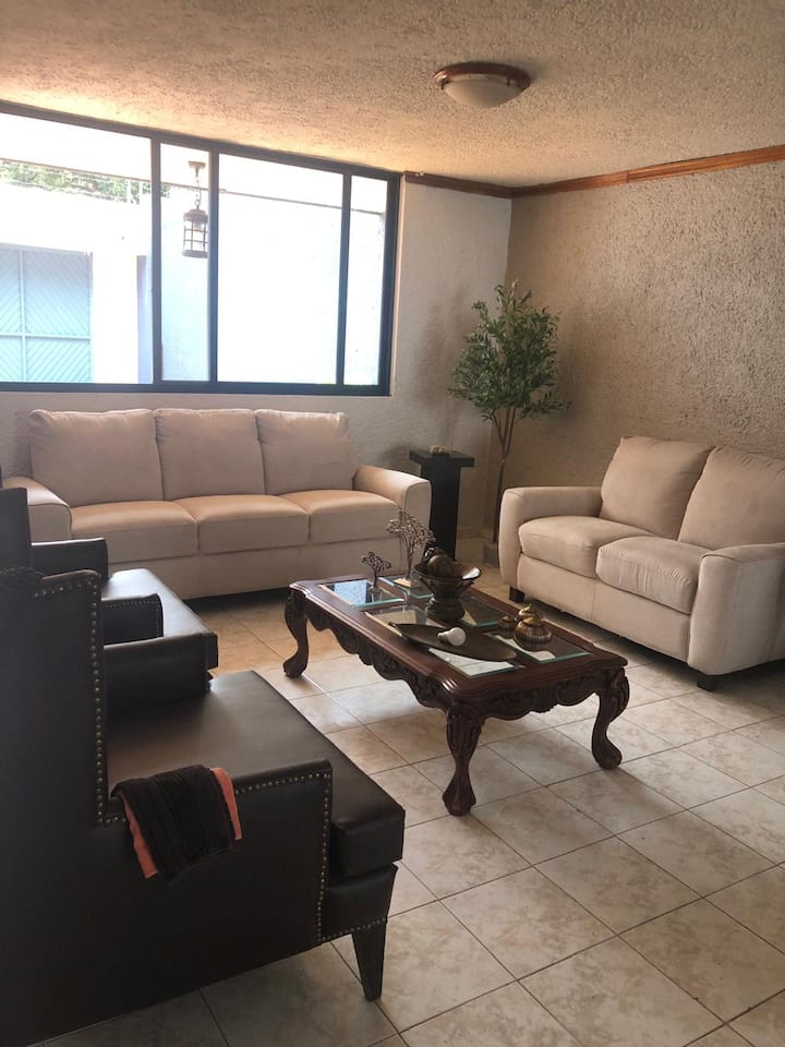 Casa Bocanegra Acueducto - Morelia