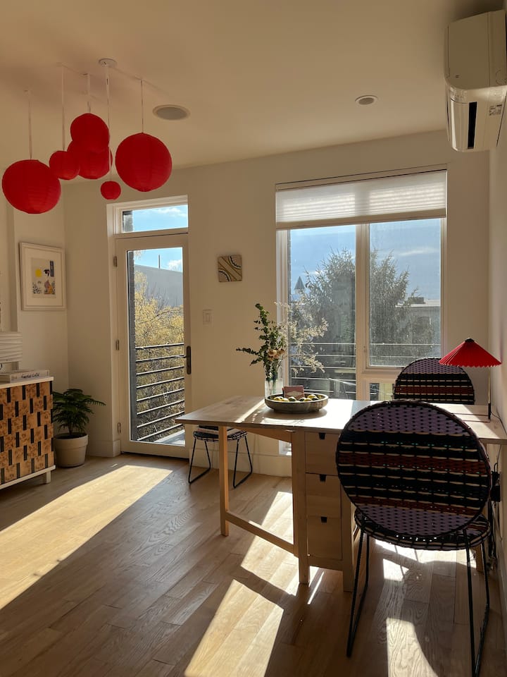 Bed-stuy Penthouse: Private Roof & Skyline View - Brooklyn, NY