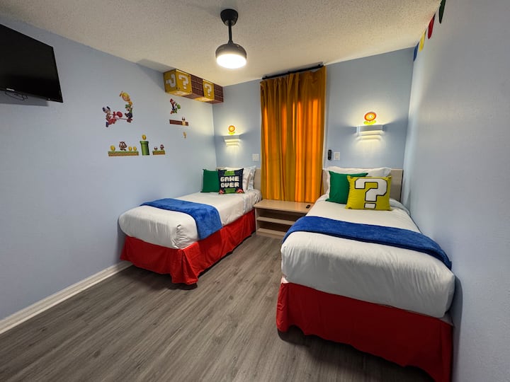 Resort 3br Family Townhouse In Front Of The Pool - 基西米