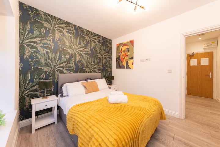 Ibex House | 2bed Fully Equipped Flat/free Parking - Reading