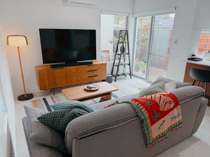 Modern Belmont Stay. Sleeps 4. Airport Nearby. - Ascot