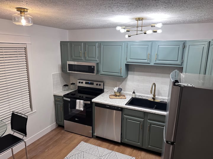 Stylish Condo Near Iu - 블루밍턴
