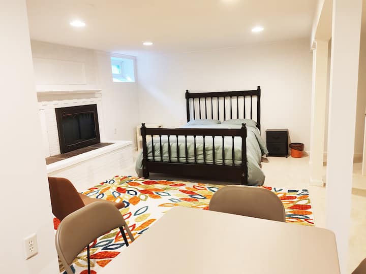2br Suite | Walk To Bike Way - Concord, MA