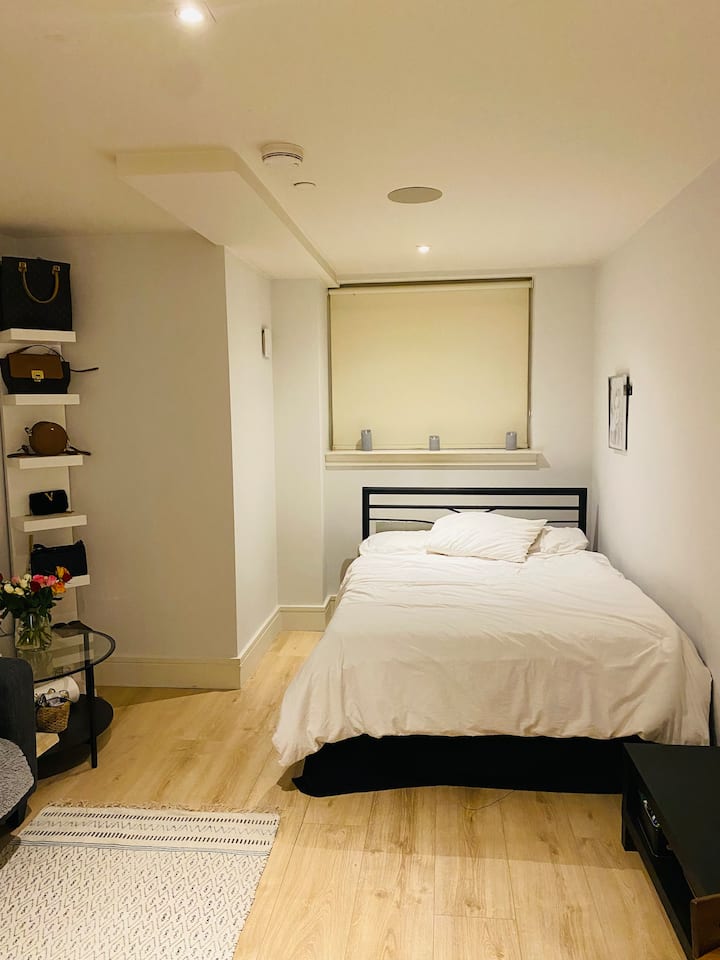 Estudio Nuevo Y Acogedor - East Ham - London