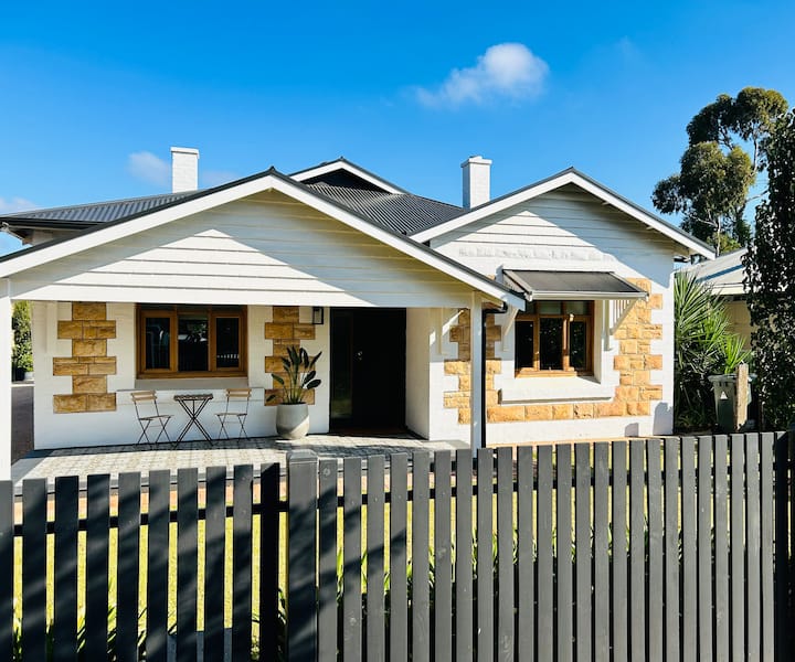 The Turner House - Enfield, Australia