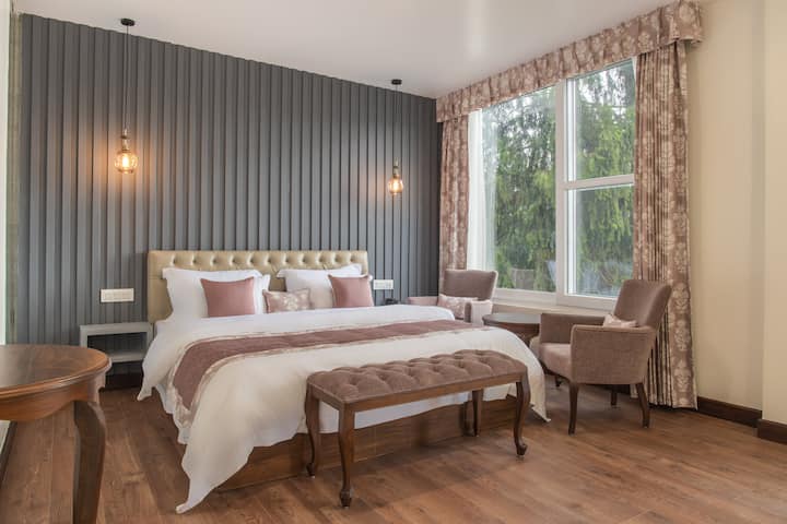 Deluxe Room | Villa | Mountain View | Narkanda - Narkanda