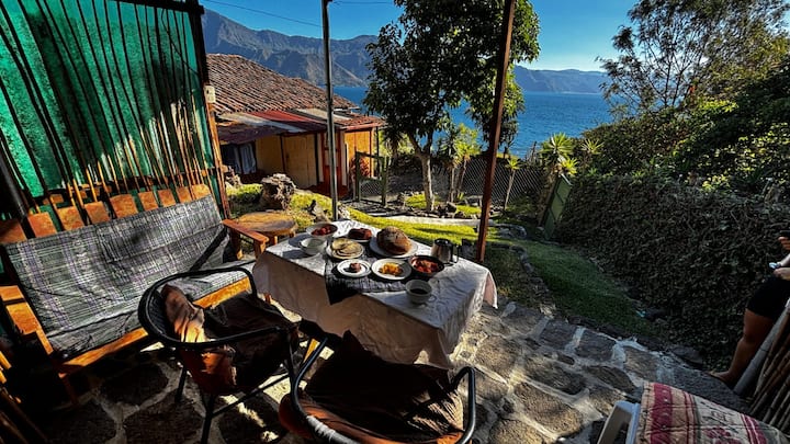 Studio With A Lake View - Guatemala