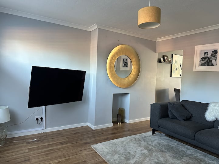 Holiday Home - Farnham Castle