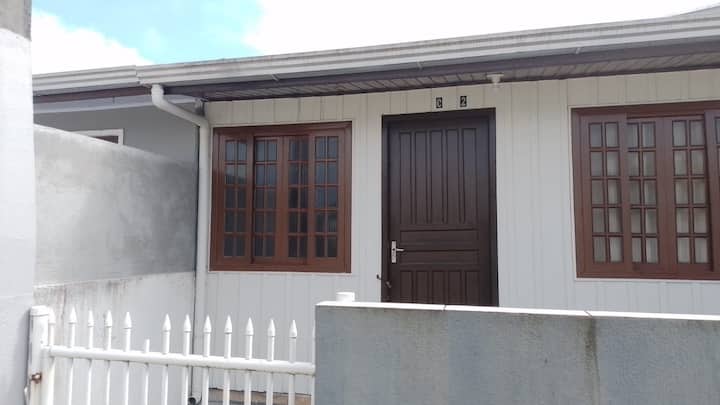 Casa Pé Na Areia Em Matinhos - Matinhos