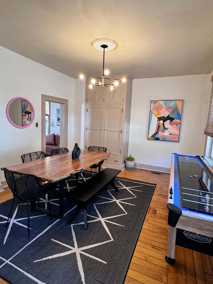 Near Purdue•luxury 
3beds•2bath
Shuffleboard - West Lafayette, IN