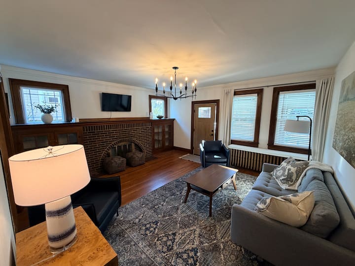 Modern & Restored. Walkable Grandin Location. - Roanoke