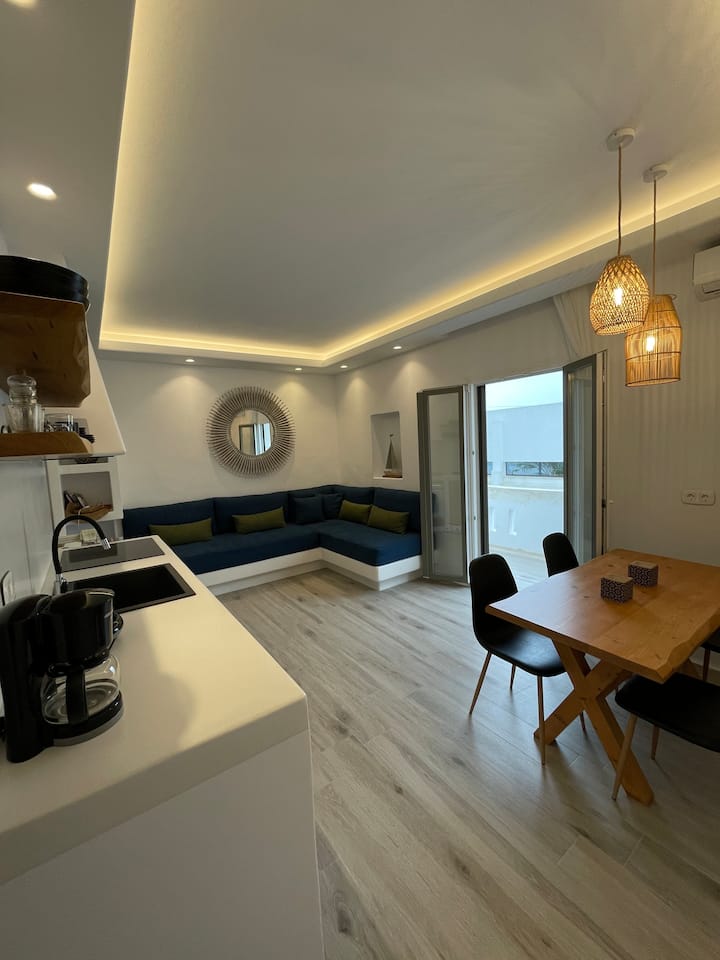 Konstantza's Superior Suite - Naxos