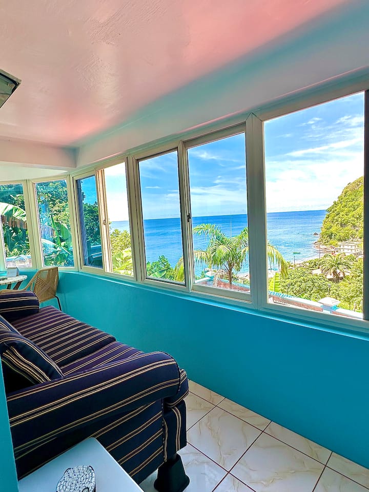 The Big Blue Condo - Dominica