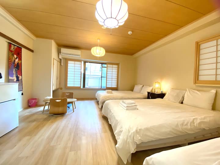 "檜"Shoji,道頓堀3分,心斎橋エリア5分,中庭風景バルコニー付き,ryokan-style - Osaka