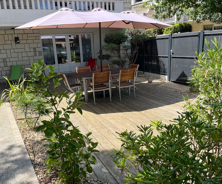 Maison Rénovée, Grande Terrasse à 600m De La Mer - Royan