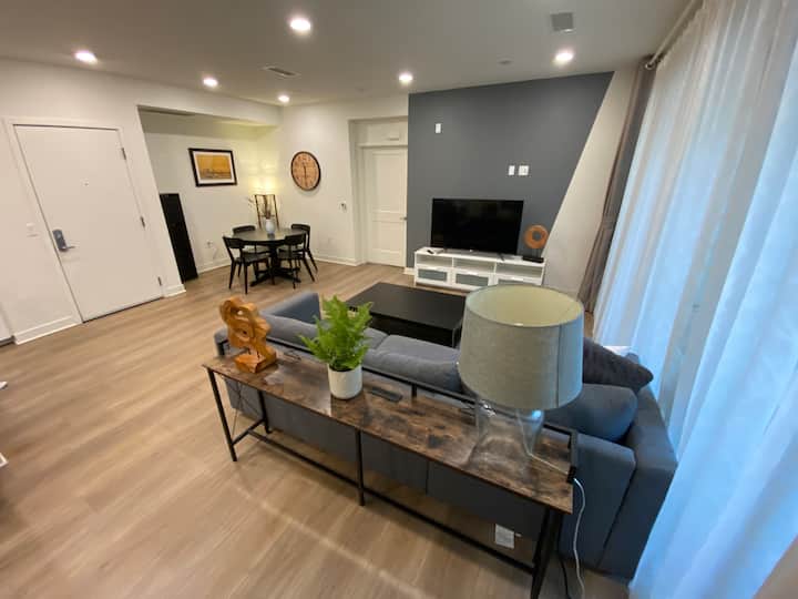 Orange County Condo Living - Irvine, CA