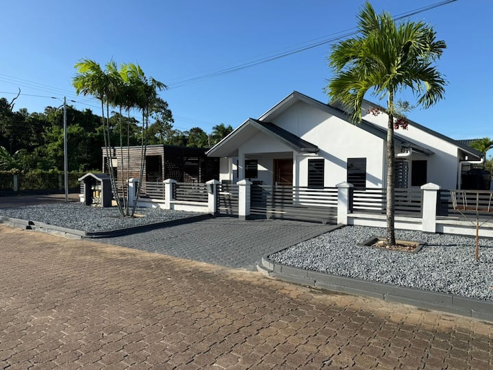 Welcome To The Good Life - Paramaribo