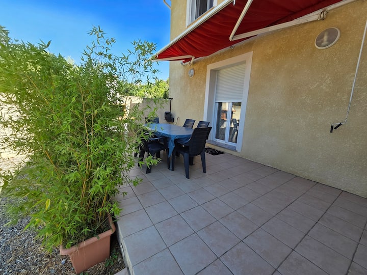 Aleria, Location De Vacances Avec Terrasse-5 Pers. - Aléria
