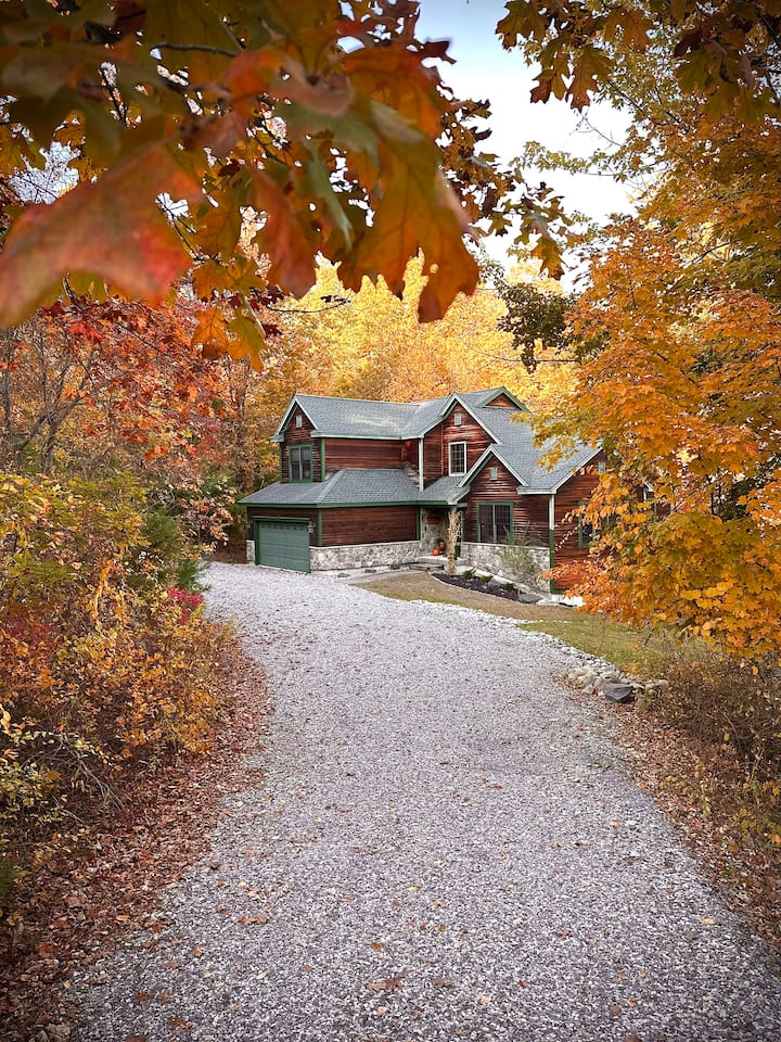 Bolton Hill Lodge - Bolton Landing, NY