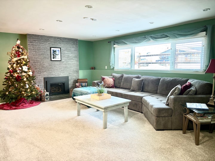 Anchorage Garden Home - Anchorage, AK