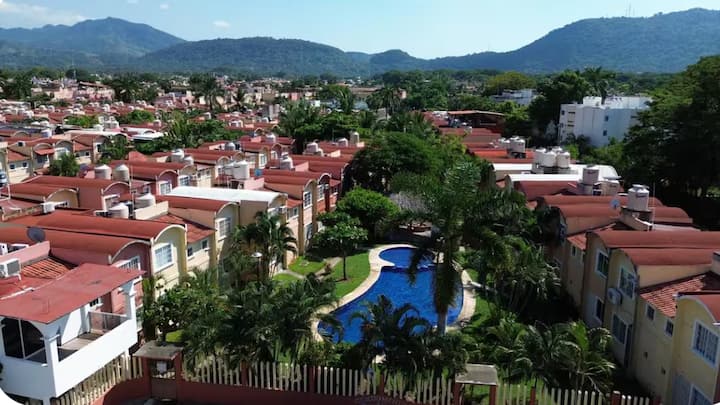 Acogedora Casa Con Alberca & A/c Facturamos Total - Zihuatanejo