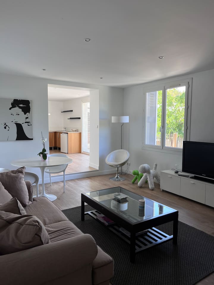Joli Appartement Avec Terrasse - Parc national des Calanques