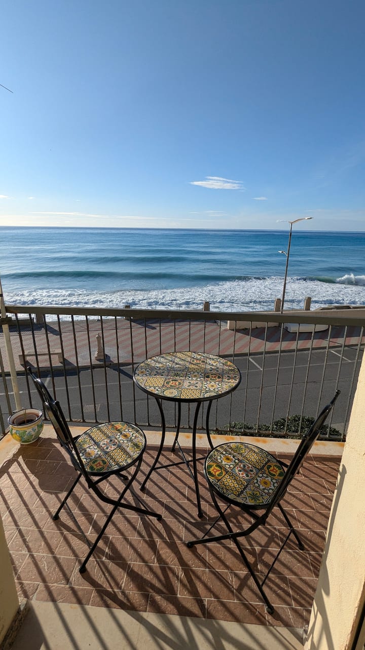 Appartamento Bianco Con Vista Sul Mare - Acquappesa